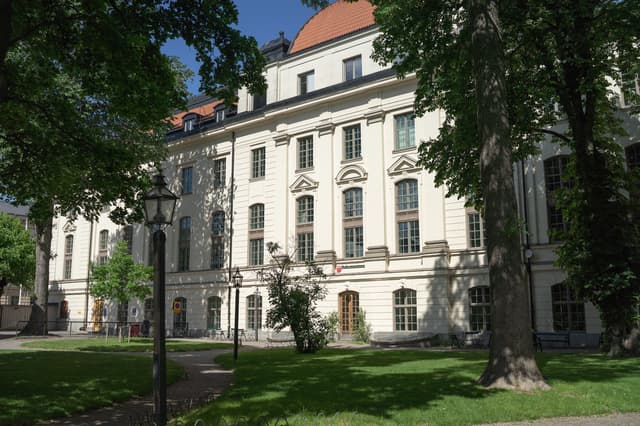 VRG Campus Viktor Rydberg - Antagningspoäng 2024 & Mer